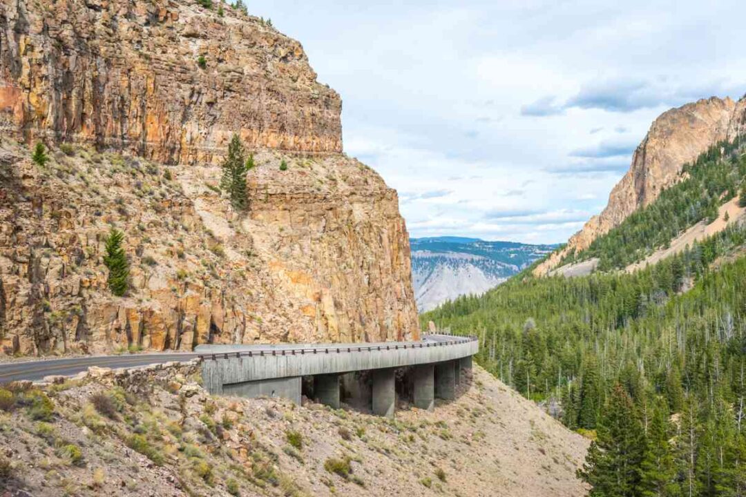 The 7 Best Day Trip Stops Between Bozeman And Yellowstone